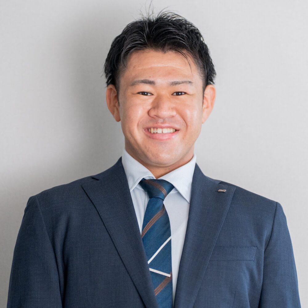 スタッフ紹介 | 株式会社西家